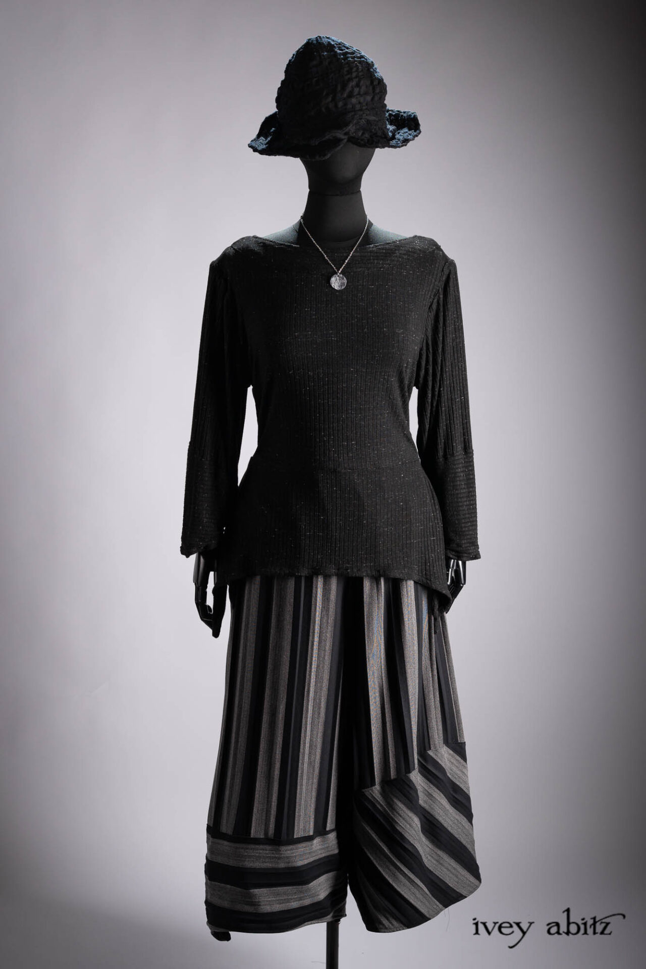 Look 45 - Autumn Winter 2023-24 | Ivey Abitz